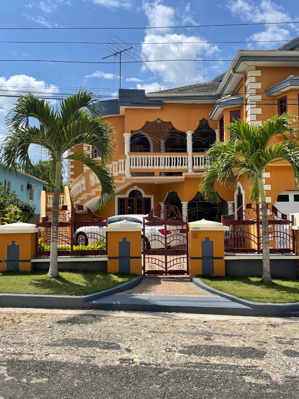 Apartment For Rent: VANFAIR GARDENS, LINSTEAD, Linstead | $65,000 | Keez