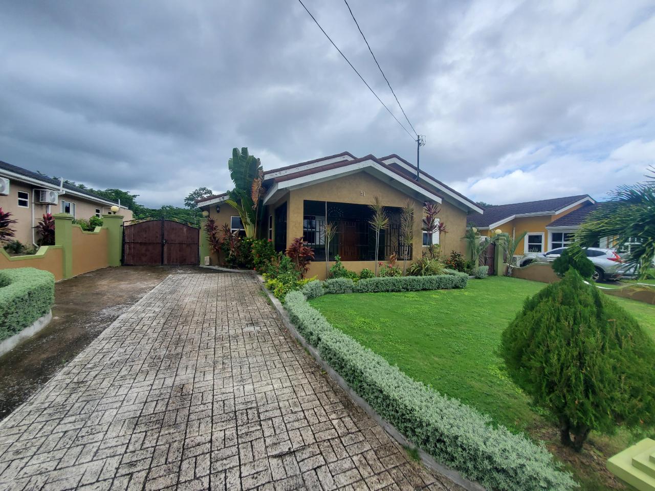 House For Rent: DRAX HALL MANOR ST ANN, Ocho Rios | $1,550 | Keez