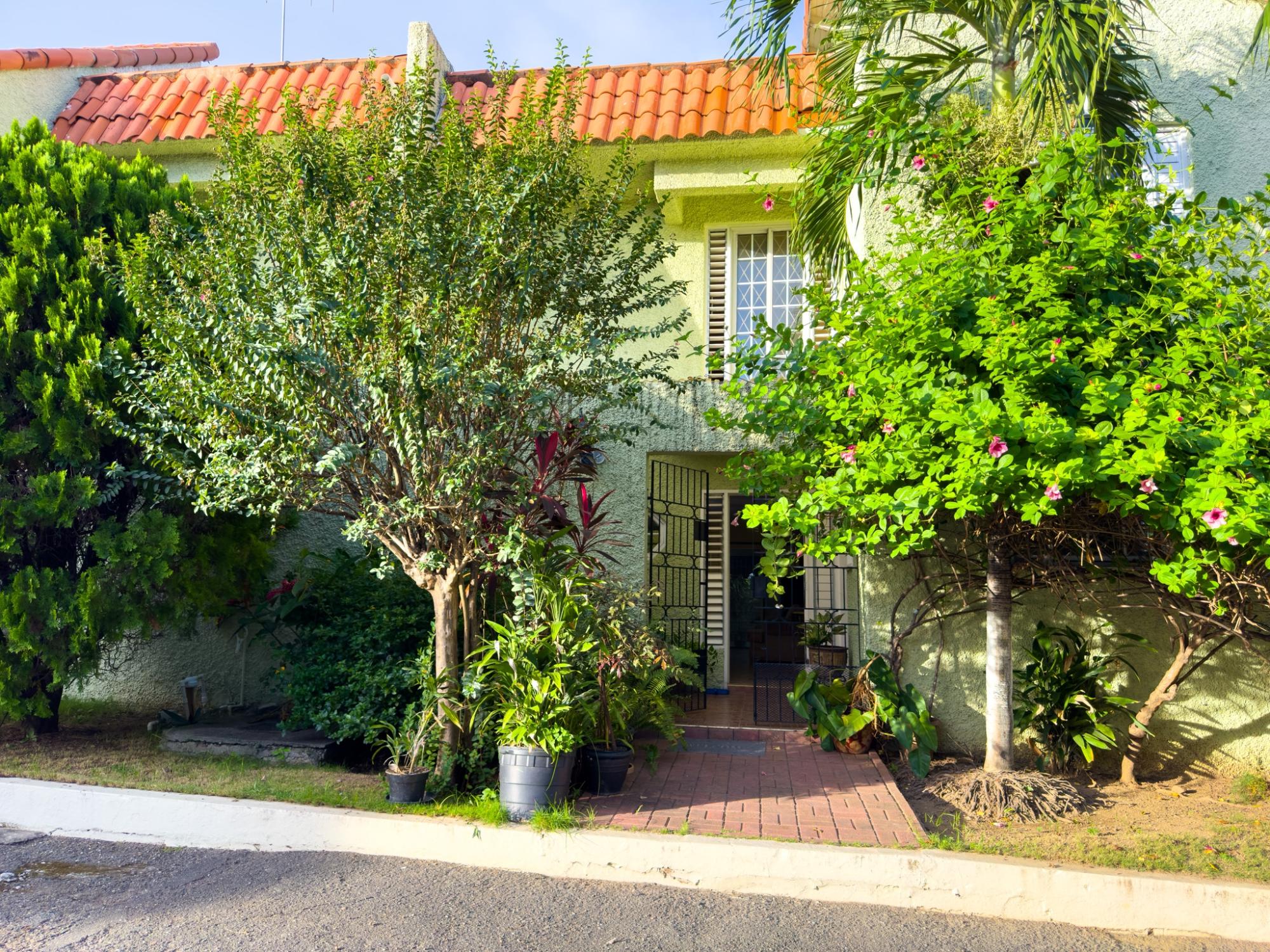 Townhouse For Sale: SHORTWOOD ROAD, Kingston 8 | $67,500,000 | Keez