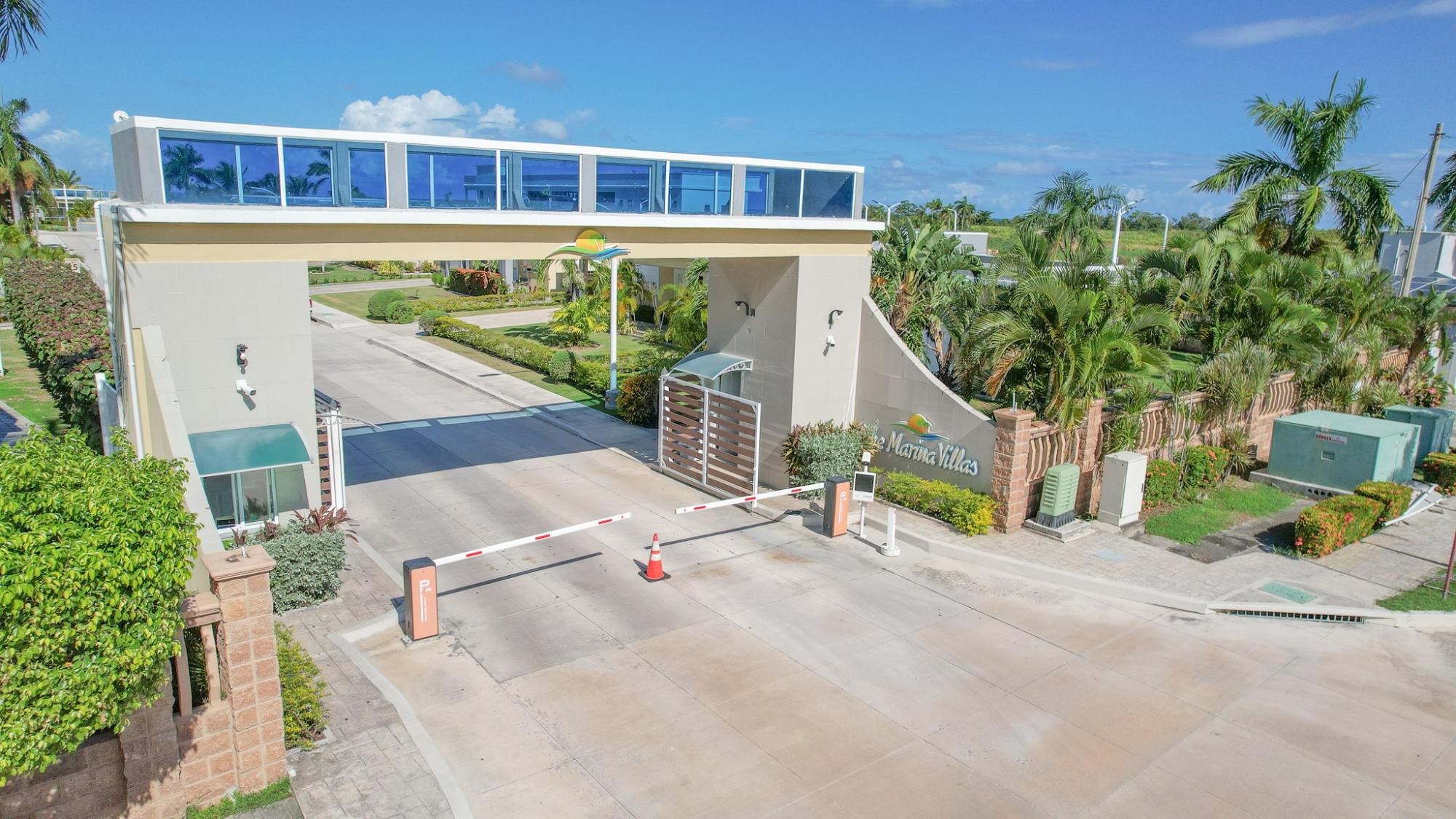 House For Sale: MARINA VILLAS, St. Ann@~apos;s Bay | $850,000 | Keez