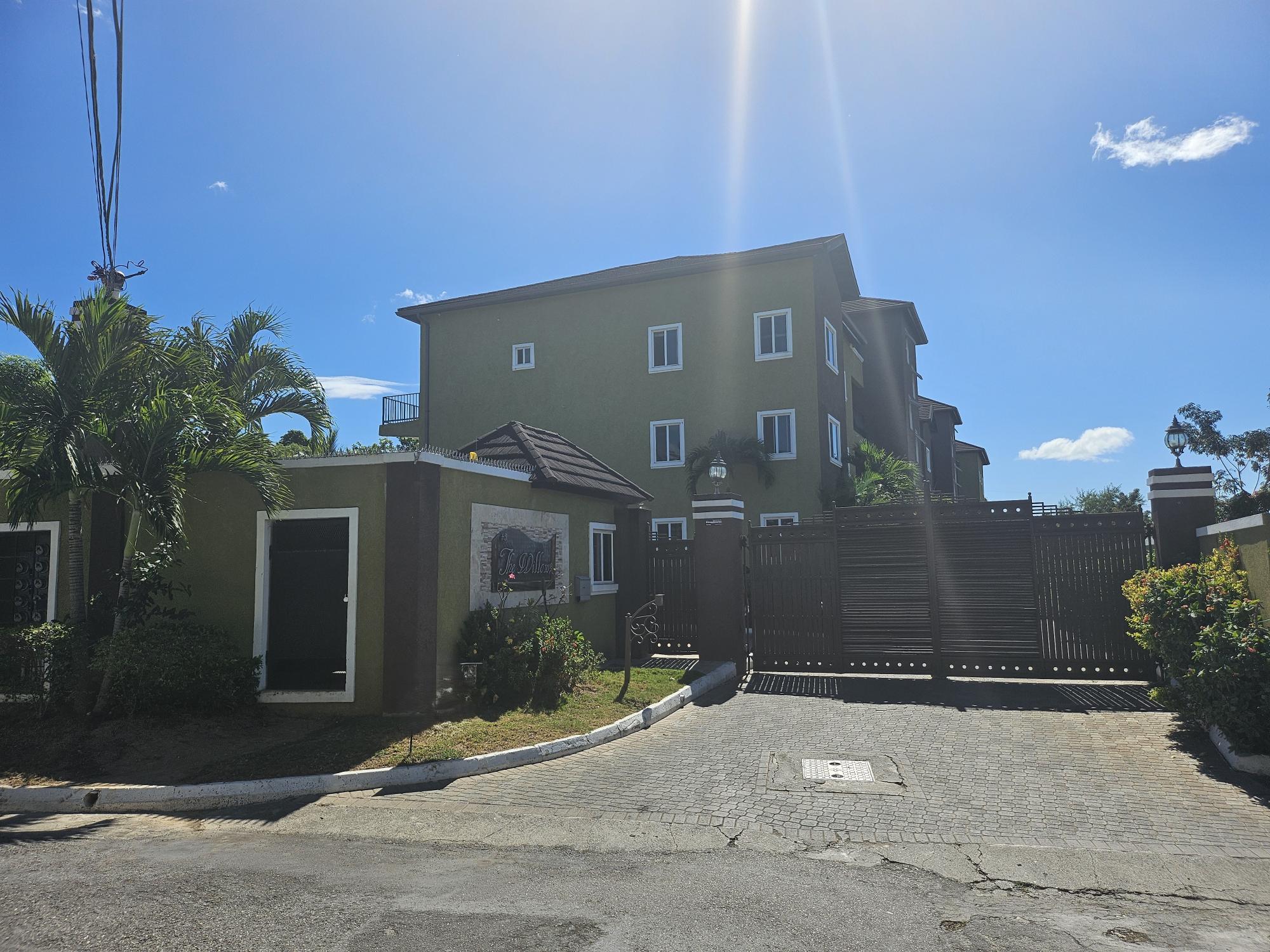 Apartment For Rent: EAST KINGS HOUSE, Kingston 6 | $2,300 | Keez