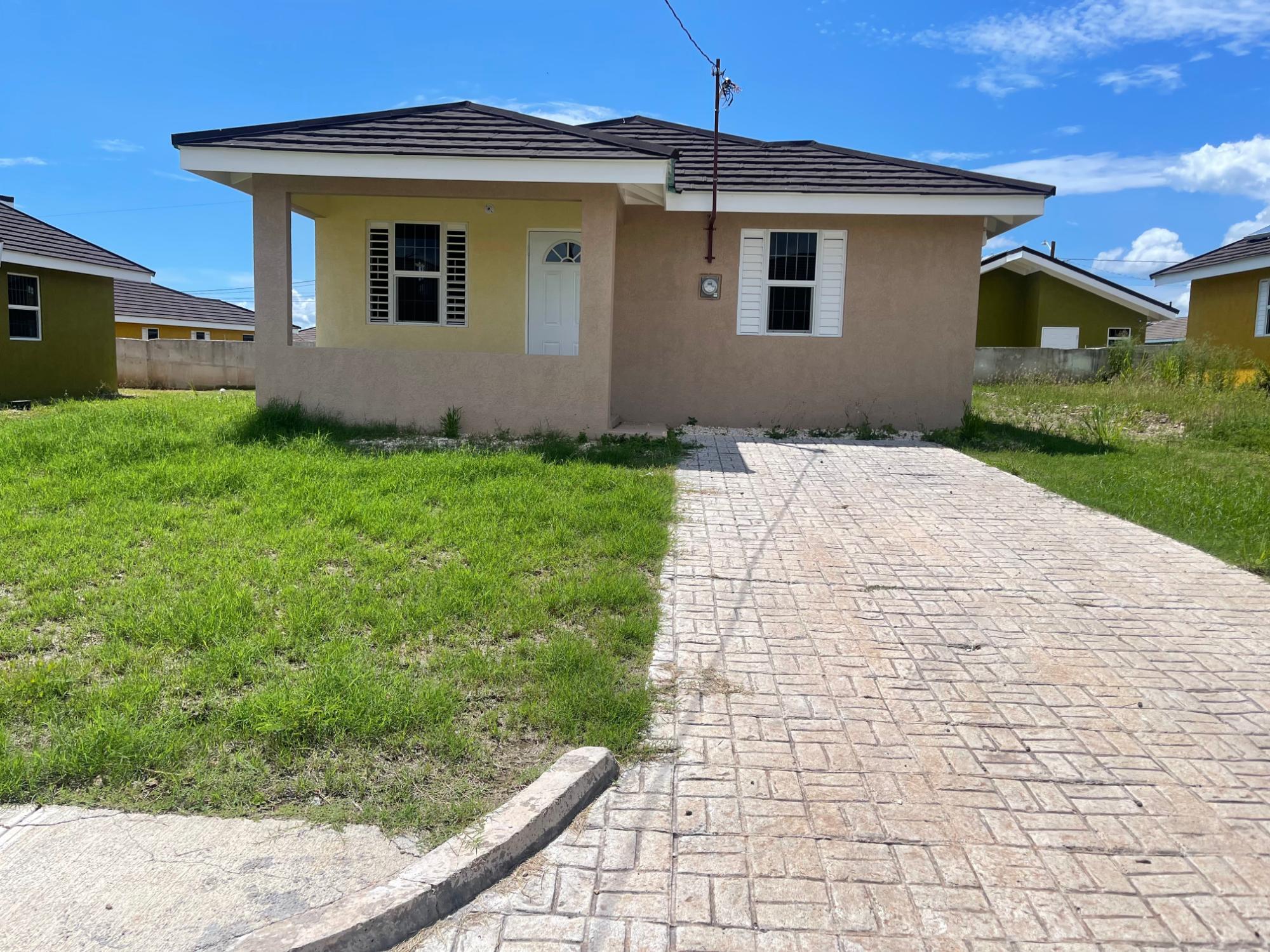House For Rent: COLBECK MANOR ESTATE, Old Harbour | $90,000 | Keez