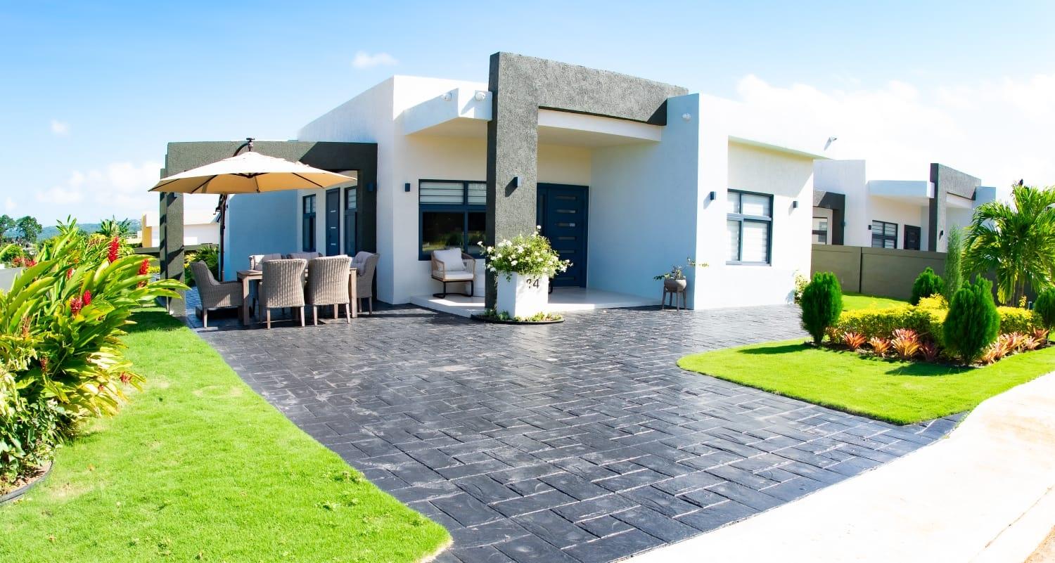 House For Rent: PYRAMID POINT, Ocho Rios | $3,300 | Keez