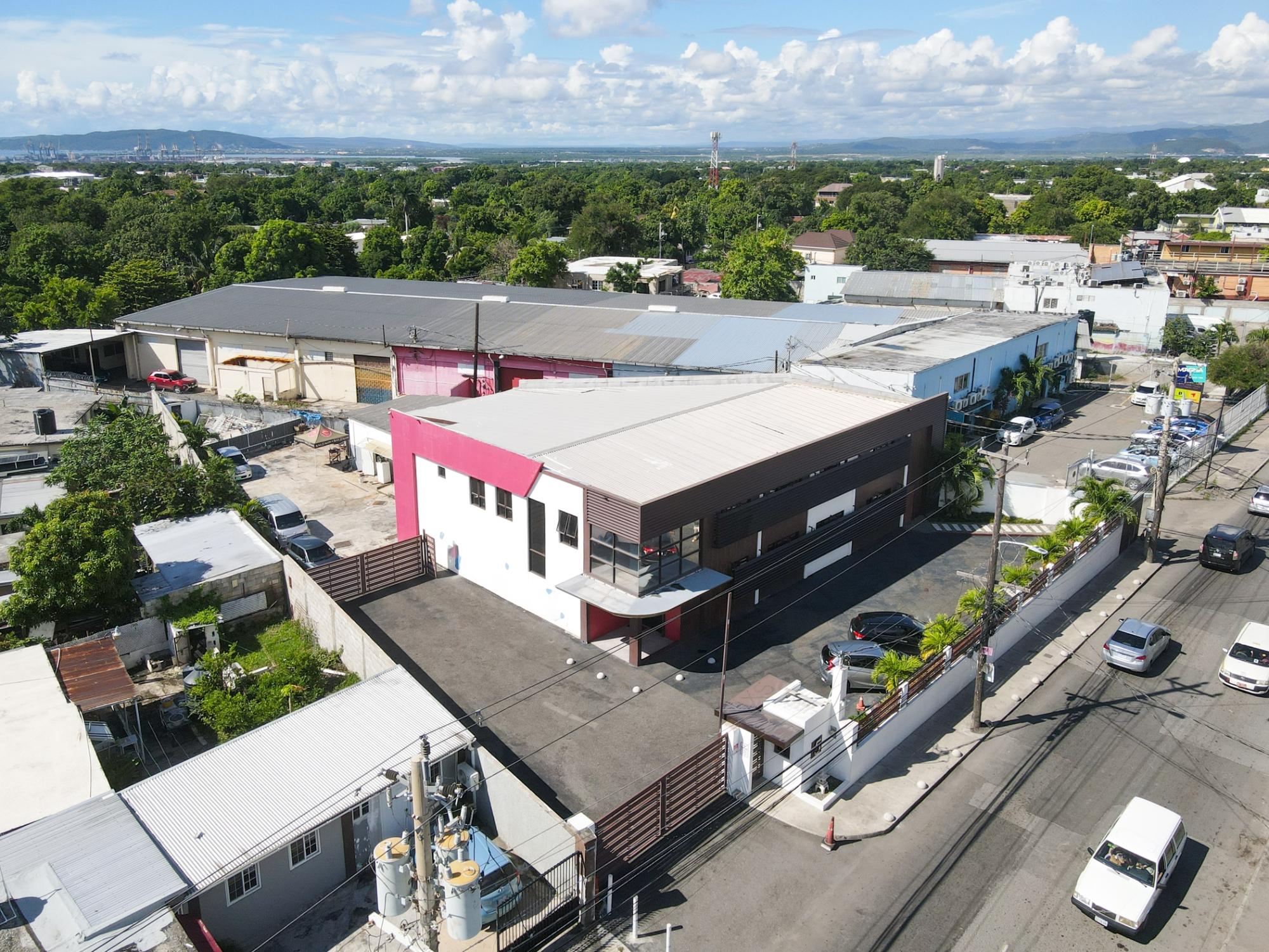 Offices / Commercial Bldg For Rent: MOLYNES ROAD, Kingston 10 | $12,100 ...