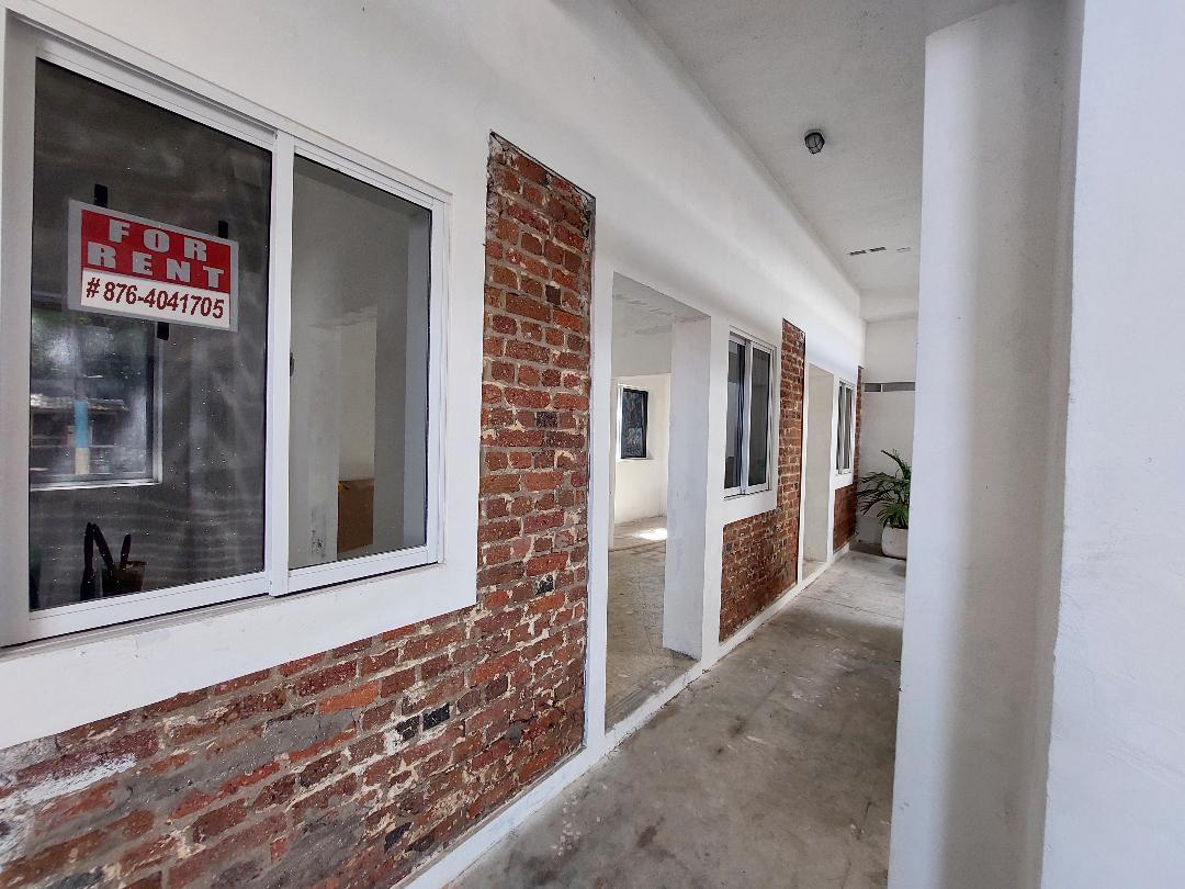 Offices / Commercial Bldg For Rent: RUM LANE, KINGSTON | $250 | Keez