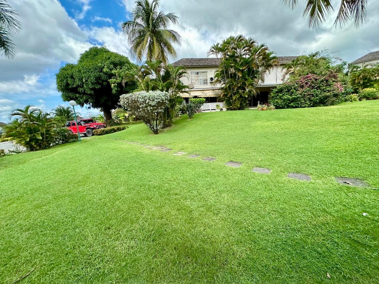 Townhouse For Rent: MARK WAY, Kingston 8 | $2,400 | Keez