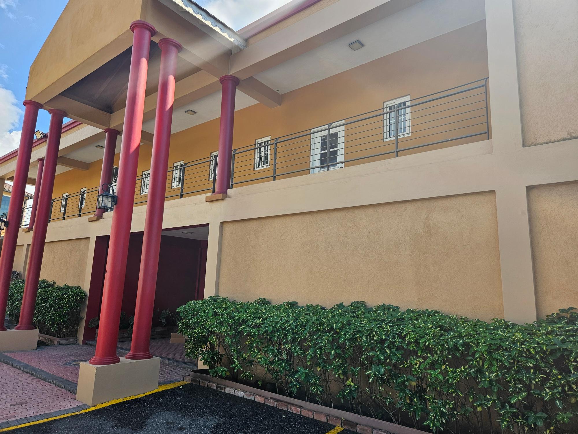 Offices / Commercial Bldg For Rent: MOLYNES ROAD, Kingston 10 | $11,375 ...
