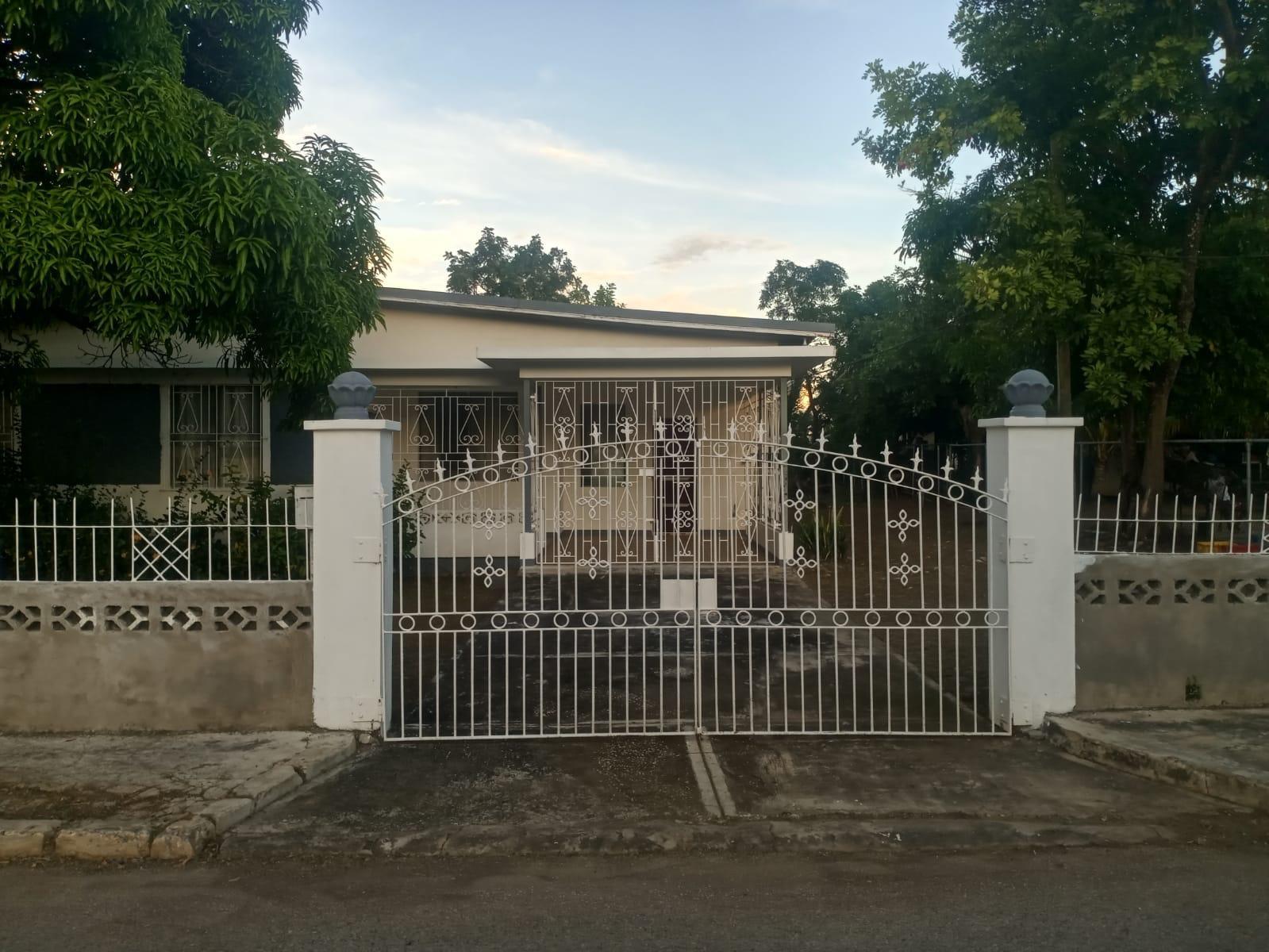 House For Rent: MONYMUSK COUNTRY ESTATE, Hayes | $75,000 | Keez
