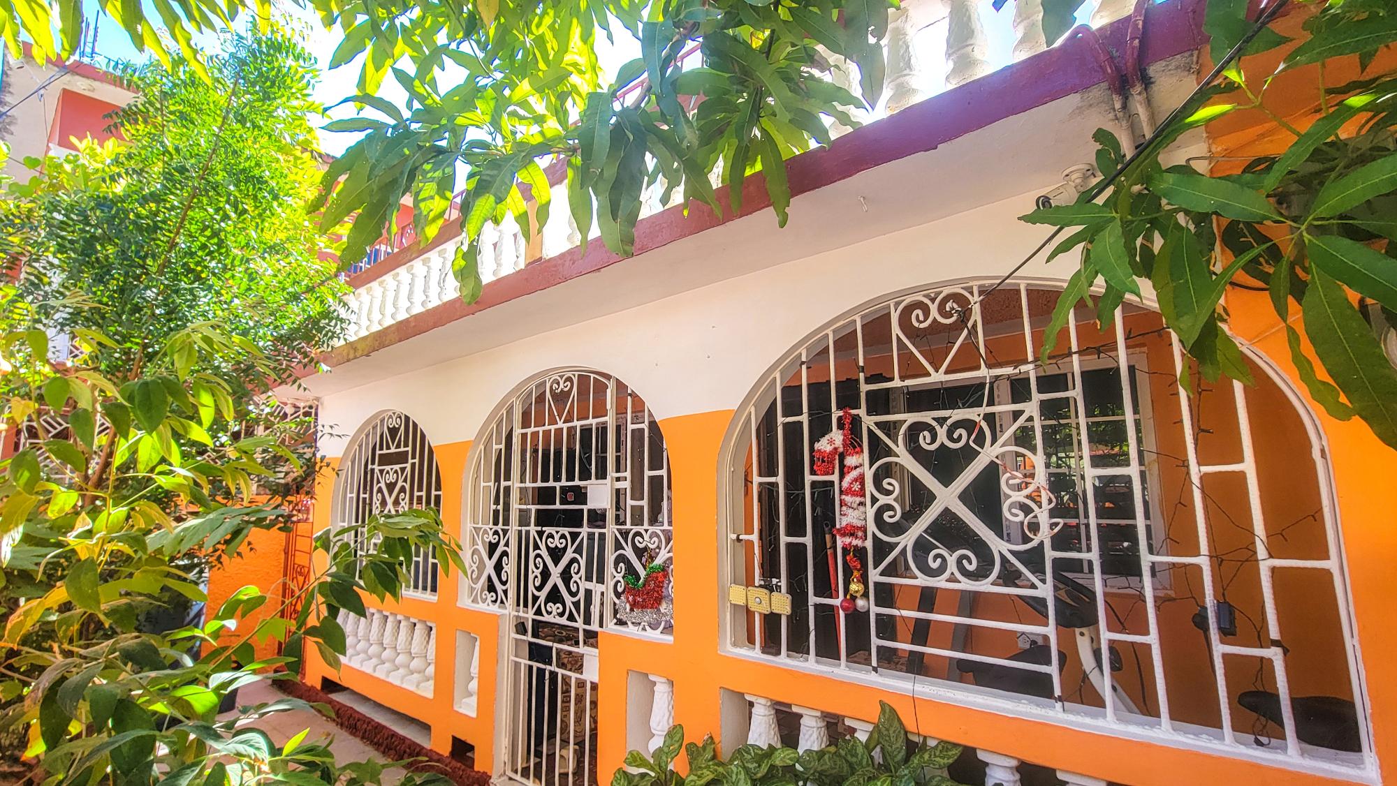 Townhouse For Sale: CATHERINE HALL, Catherine Hall | $100,000 | Keez