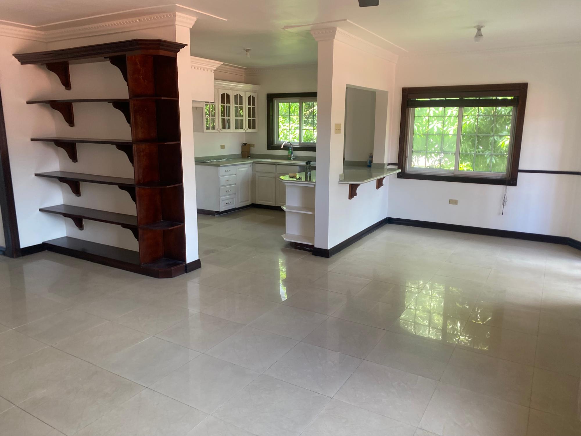 Apartment For Rent: HOPE ROAD, KINGSTON 8, ST, Kingston 8 | $180,000 | Keez