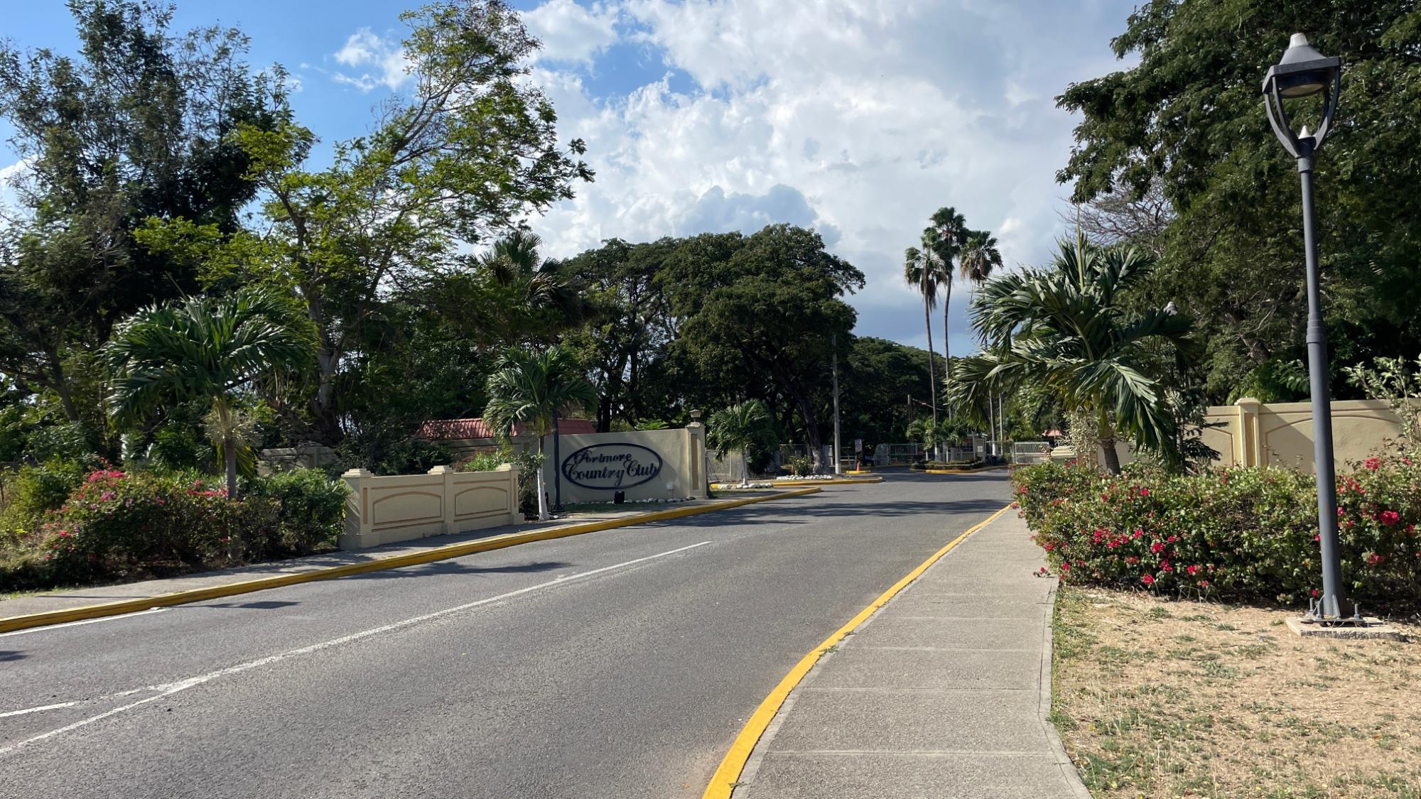 Townhouse For Rent: LOT 259 WALTON CLOSE, POR, Portmore Country Club ...