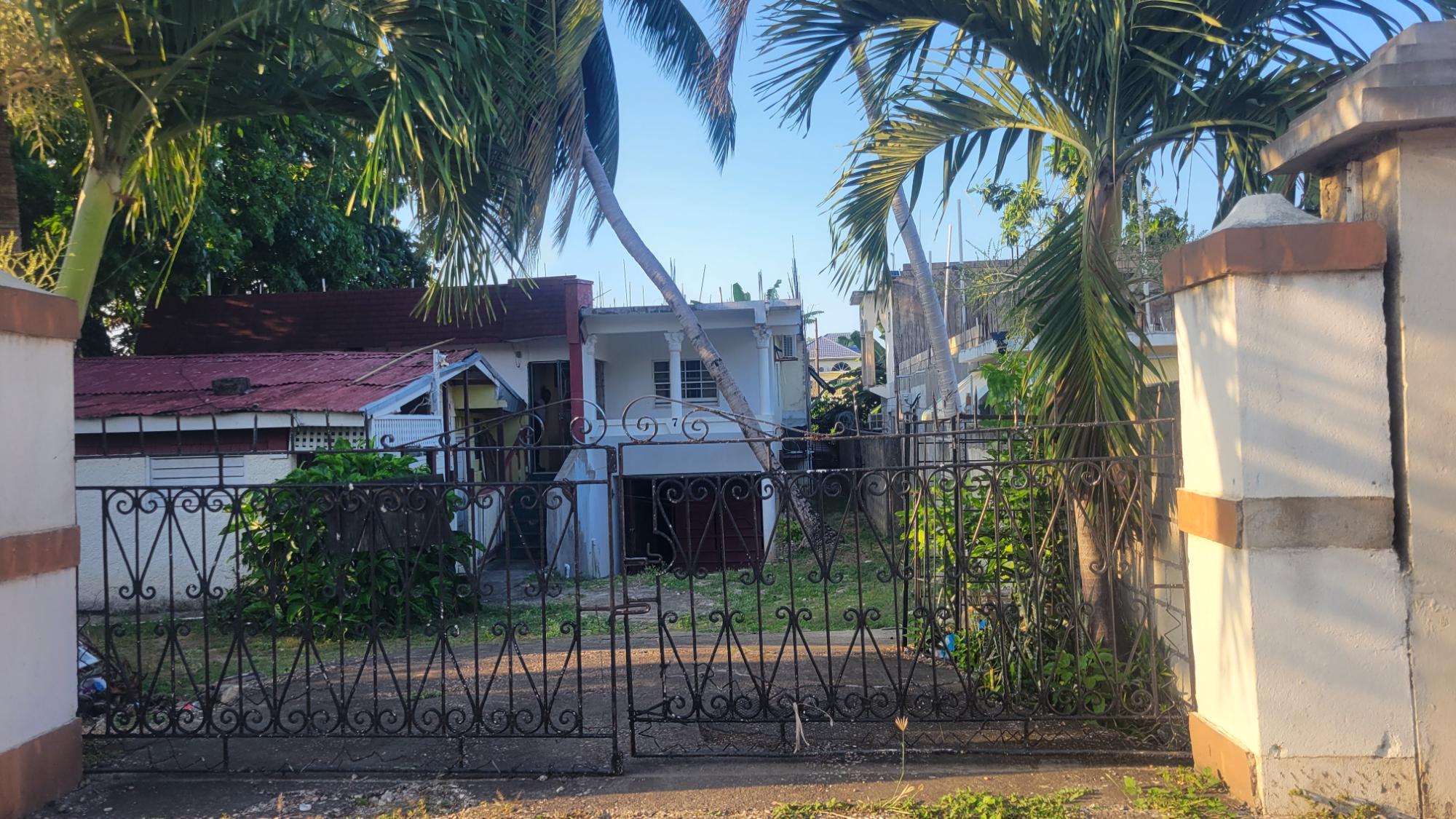 House For Sale: PERTH ROAD, Ocho Rios | $28,000,000 | Keez