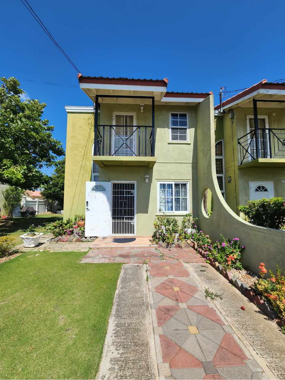 Townhouse For Rent: LINGFIELD CRESCENT, Portmore Country Club ...