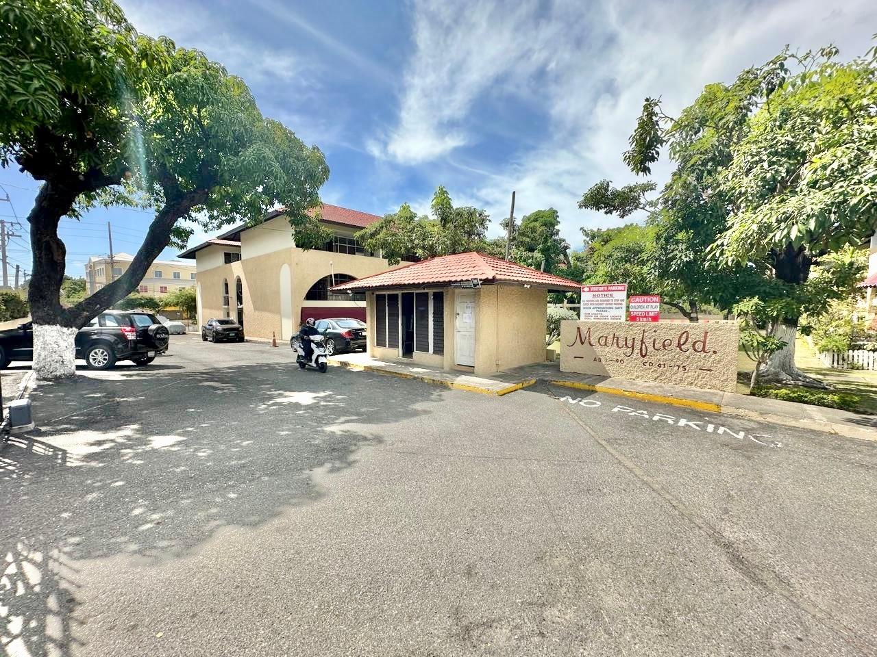 Apartment For Rent: HOPE ROAD, Kingston 6 | $1,200 | Keez