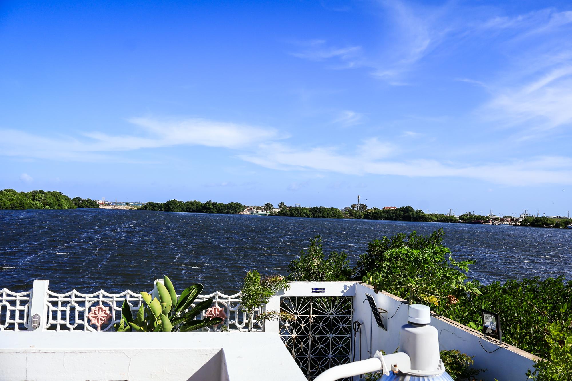 House For Sale: LUCILLE WAY, Edgewater | $74,000,000 | Keez