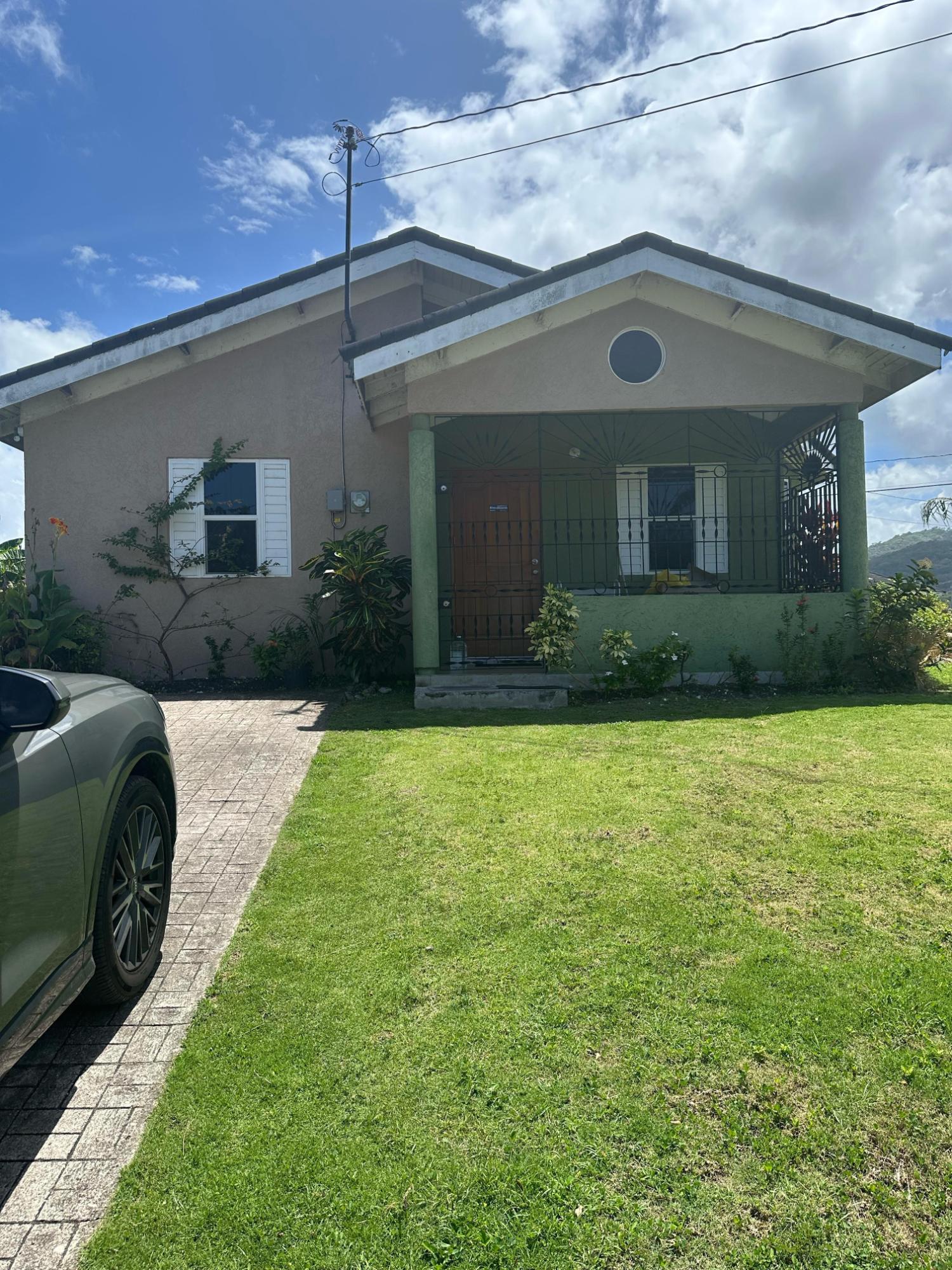 House For Rent: DRAX HALL COUNTRY CLUB, Drax Hall Estate | $1,100 | Keez