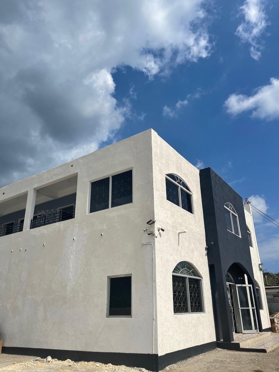 Offices / Commercial Bldg For Rent: TIME SQUARE MALL, Negril | $960 | Keez