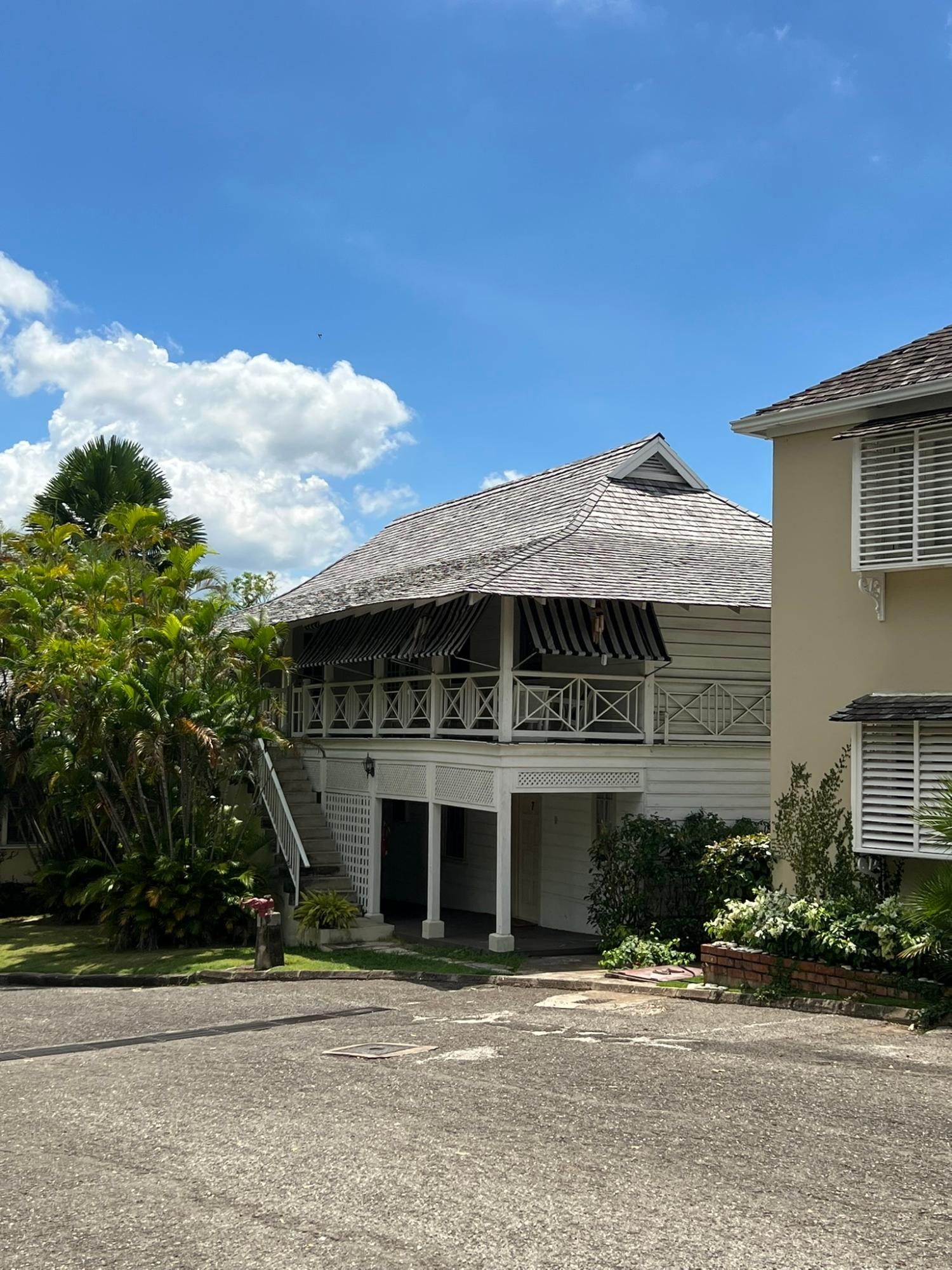 Apartment For Rent: CONSTANT SPRING ROAD, Kingston 8 | $1,500 | Keez