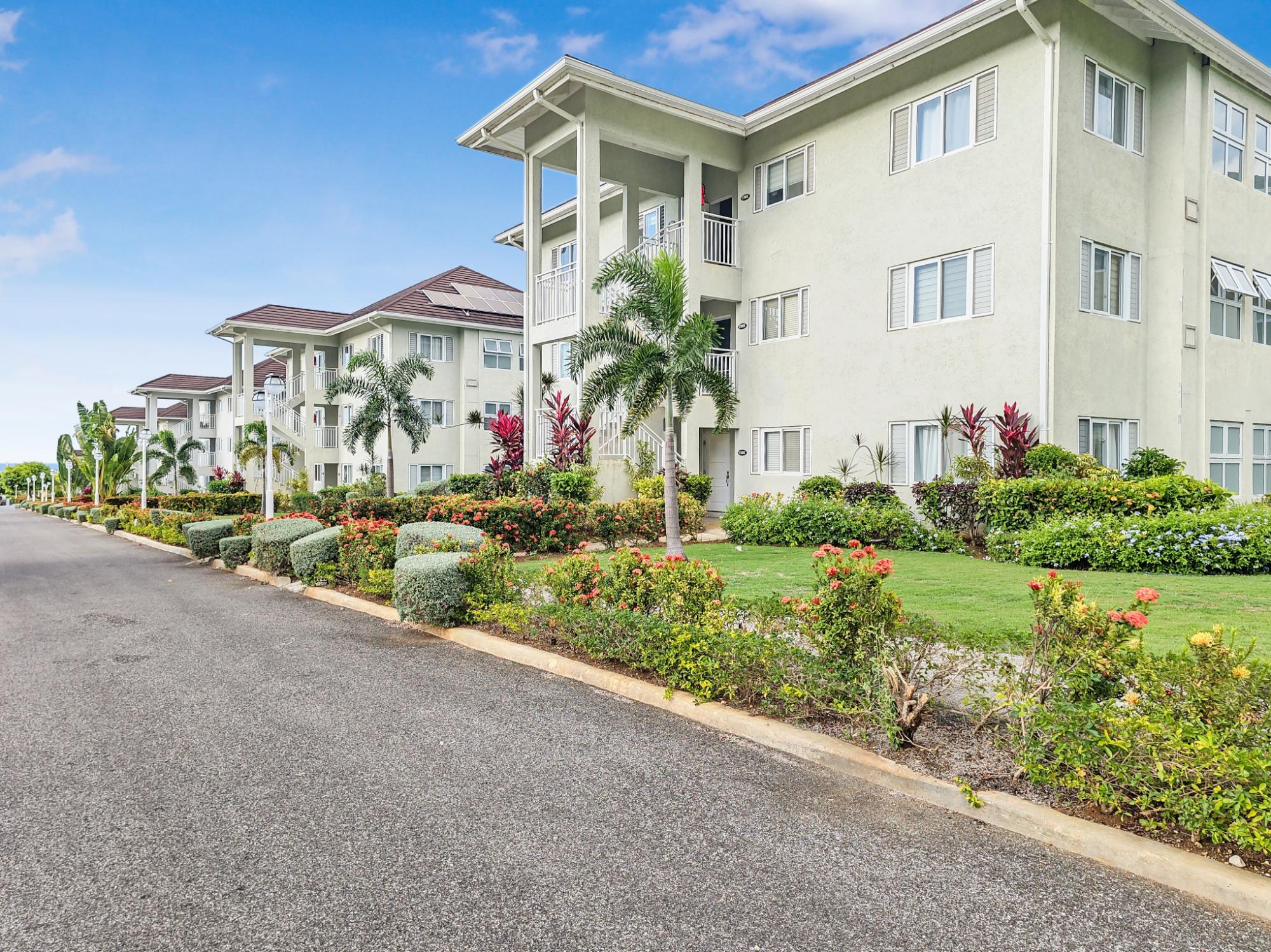Resort / Villa For Rent: FERNCOURT, RICHMOND, Richmond | $1,600