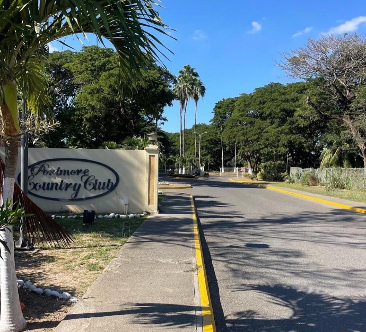 Townhouse For Sale: BROMLEY CLOSE, Portmore Country Club | $31,500,000 ...