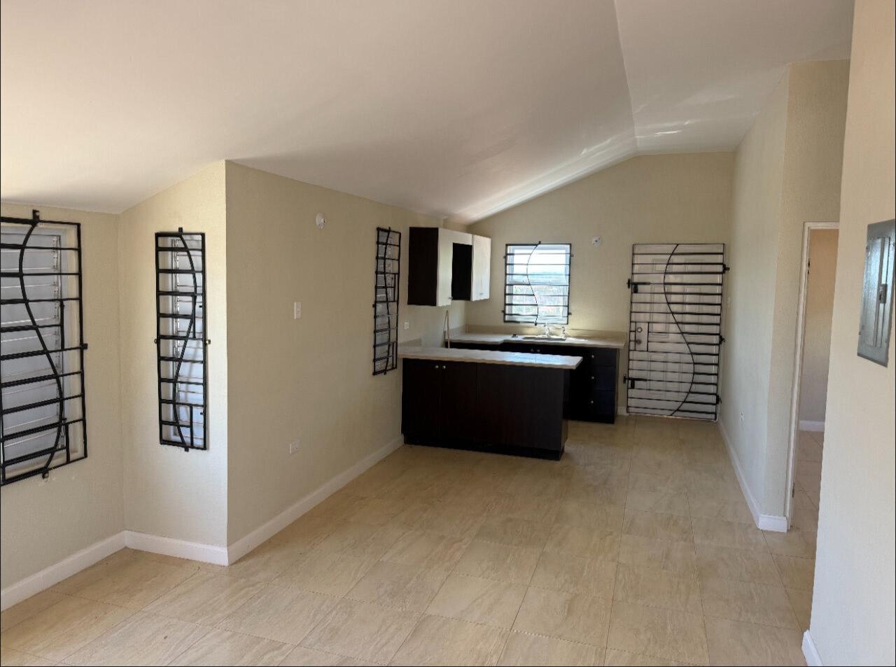 House For Rent: SILVERSUN ESTATE, PHASE 5, Innswood | $85,000 | Keez