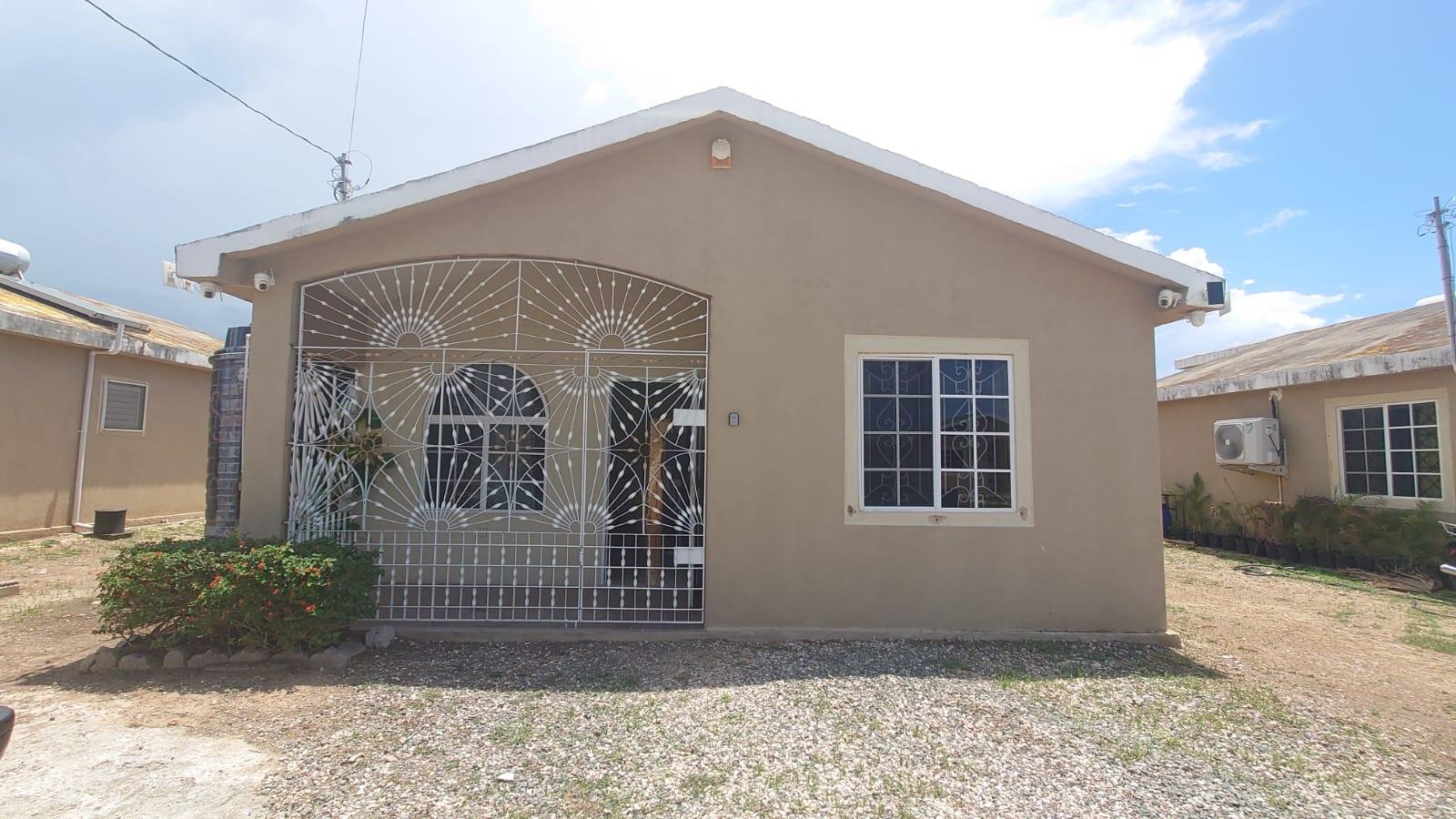 House For Rent: PHOENIX PARK, PHASE 2, Greater Portmore | $115,000 | Keez