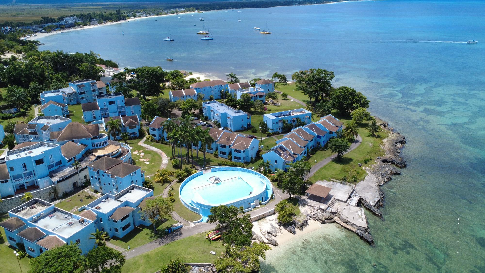 Resort / Villa For Rent: POINT VILLAGE RESORT, Negril | $1,200 | Keez