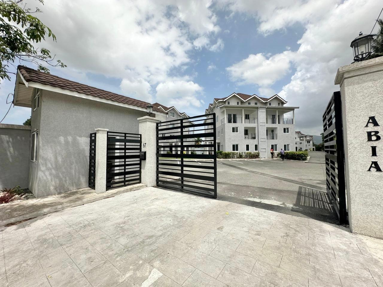 Apartment For Rent: SHORTWOOD ROAD, Kingston 6 | $125,000 | Keez