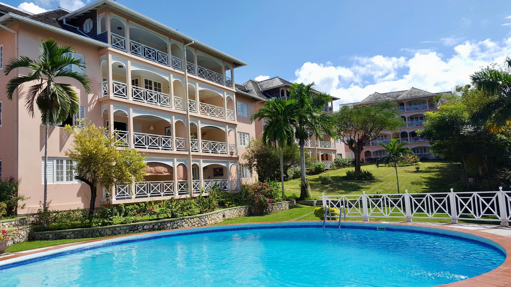 Apartment For Rent: MAIN STREET, OCHO RIOS, Ocho Rios | $2,500 | Keez