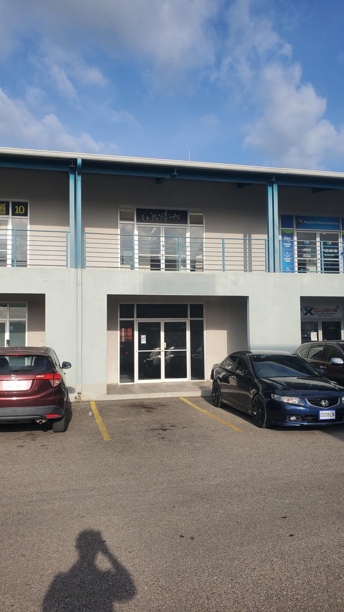 Offices / Commercial Bldg For Rent: STRADDLE DRIVE, MONTEGO B, Montego ...