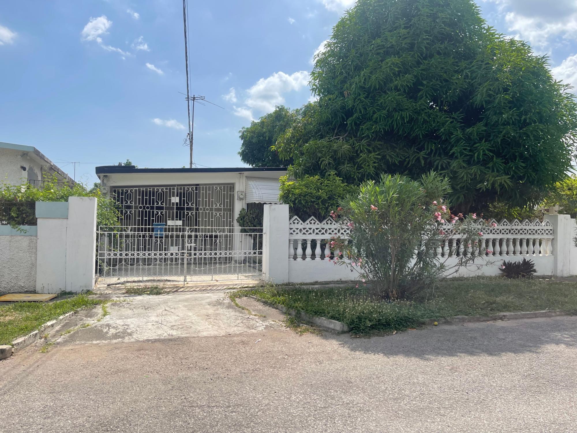House For Sale: TEMU PLACE, Kingston 20 | $35,000,000 | Keez