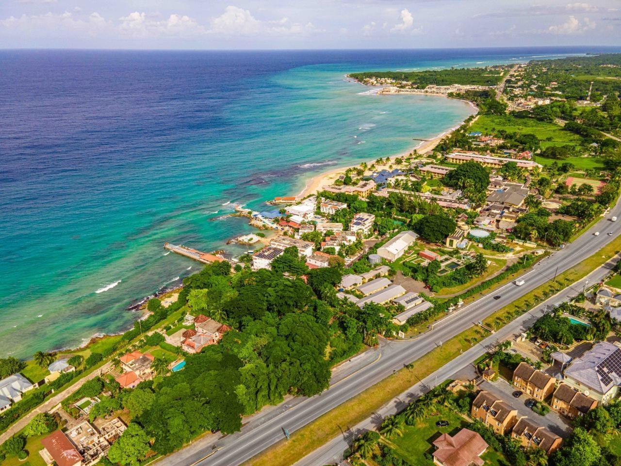 Resort / Villa For Sale: RUNAWAY BAY, Ocho Rios | $259,000 | Keez